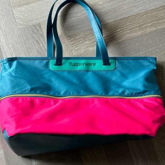 Tupperware | Bags | Tupperware Tote Large Multicolor Expandable Bag ...